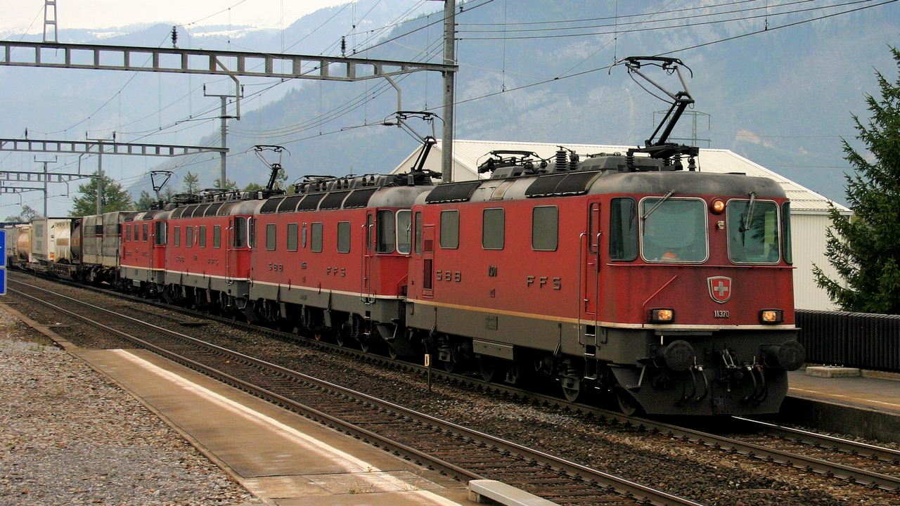 SBB CFF FFS Locomotives séries Re 4/4 III , Re 430, Re 4/4 IV